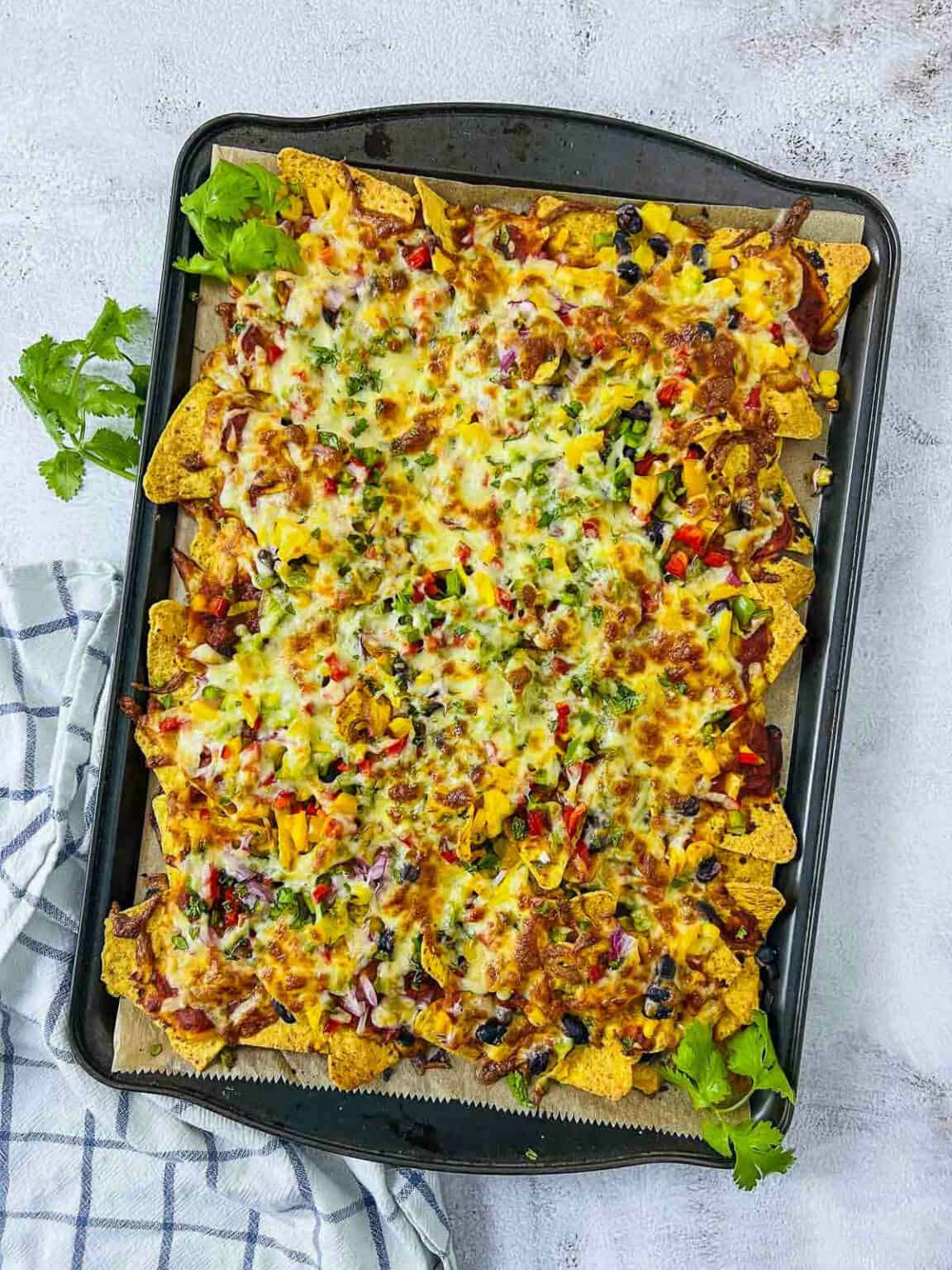 Cheesy Loaded Nachos: Easy Vegetarian Recipe