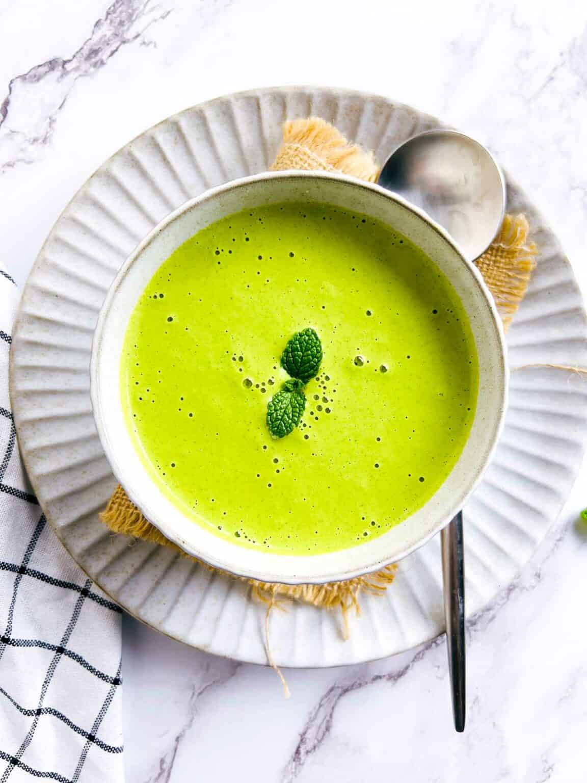 Creamy Cilantro Mint Chutney with Peanuts - Add Zing to Your Meals!