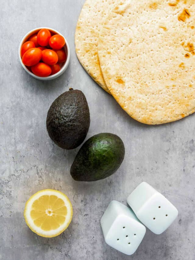 Christmas Avocado Pita Tree (Easy Festive Appetizer with Guacamole and ...