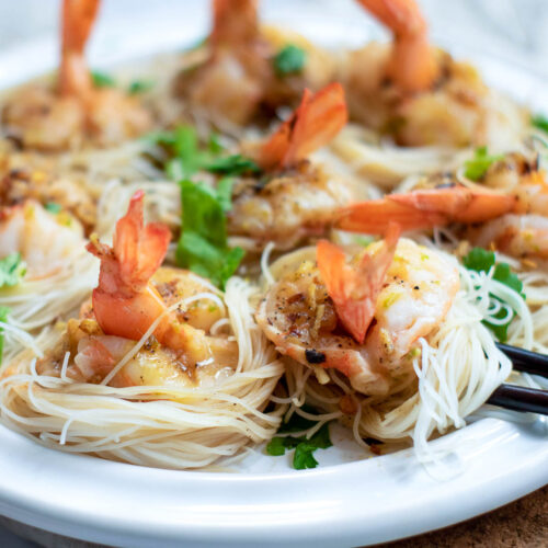 Easy Shrimp Boats Recipe with Garlic-Chili Butter for a Stunning Meal