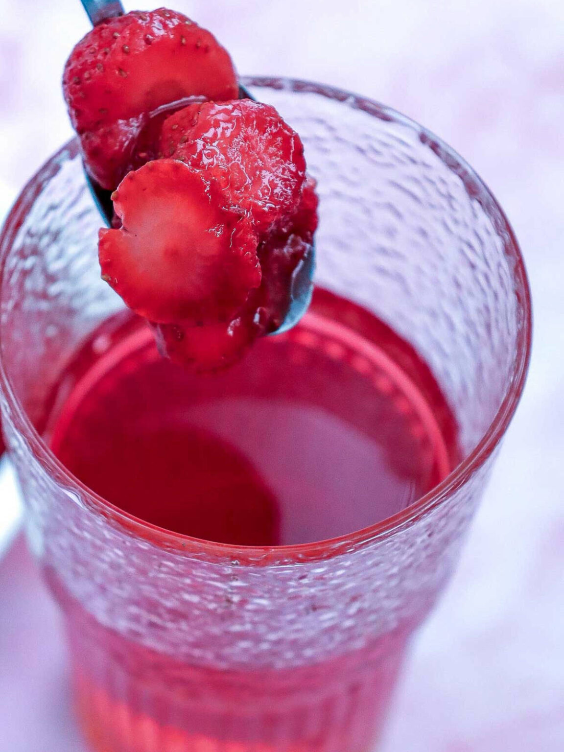 Homemade Strawberry Acai Refresher Recipe (Starbucks Inspired)