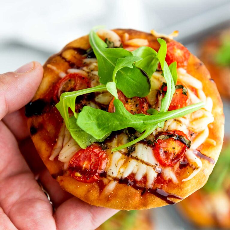 Mini Caprese Pizzas: Bite-Sized Appetizers for Picnics, Parties, or ...