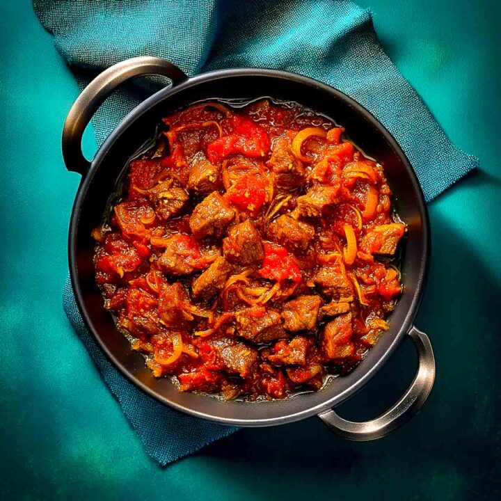 Homemade Lamb Bhuna (Indian Lamb Curry Recipe for a Cozy, Hearty Dinner)