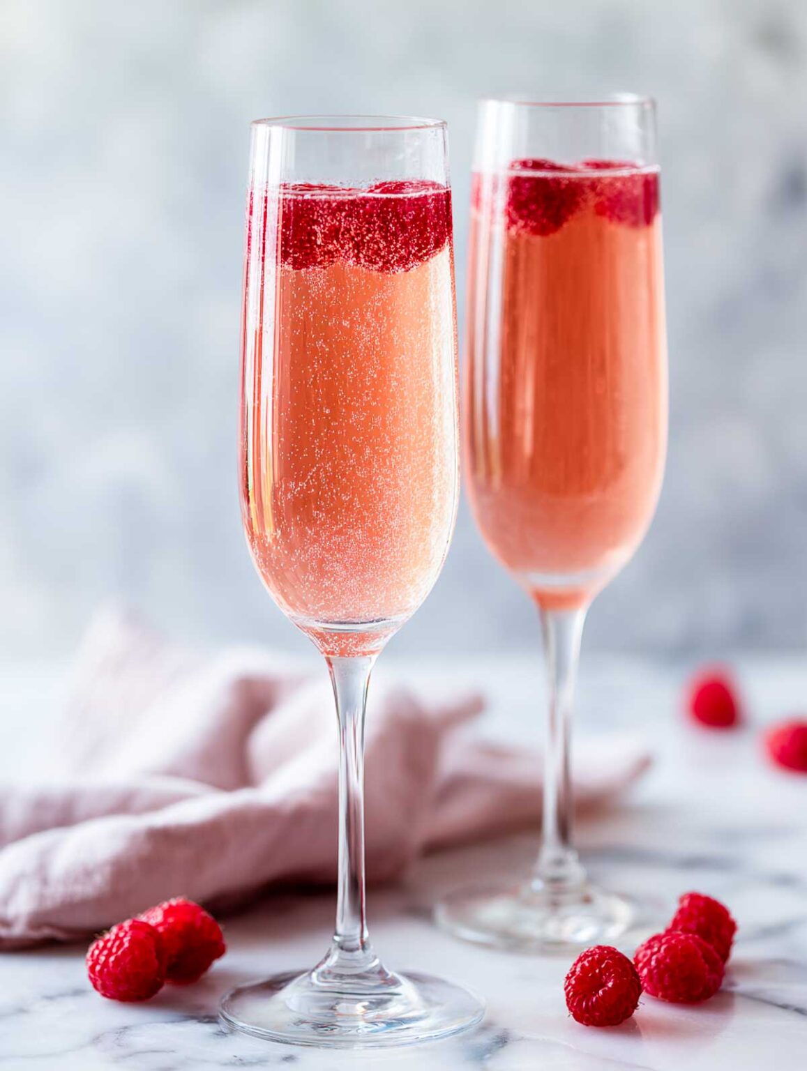 15 Valentine’s Day Cocktails (Easy Romantic Drinks for Date Night at Home)